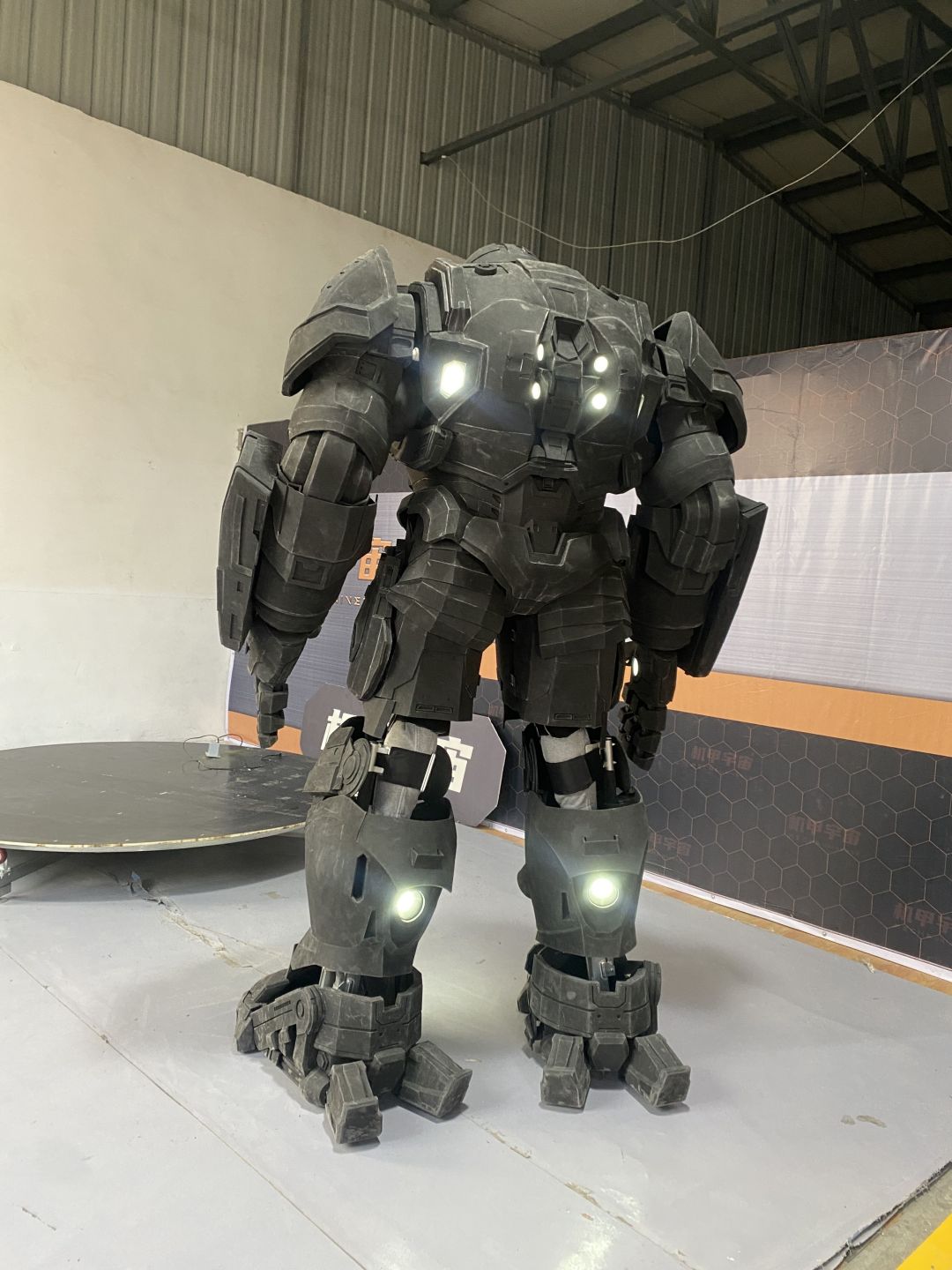 Facebook Pinterest Twitter